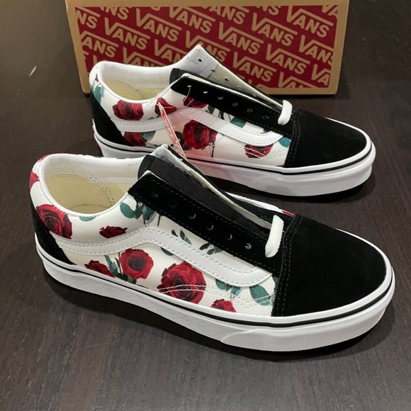 Vans | Shoes | Vans Old Skool Red Roses | Poshmark